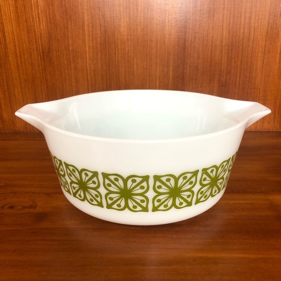 Pyrex | Kitchen | Pyrex Green Verde Square Flowers Casserole Dish 25 Qt ...